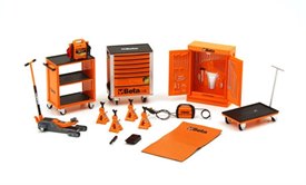 Beta Garage Tool Set 1:18 by TrueScale